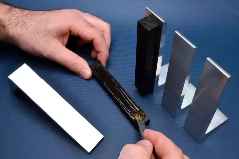 Thixotropic Adhesives | MasterBond.com